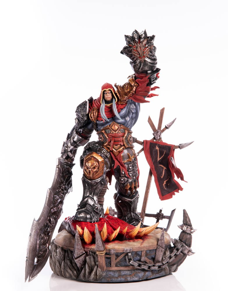Darksiders 1/6 Scale Painted Statue: War [Standard Edition]