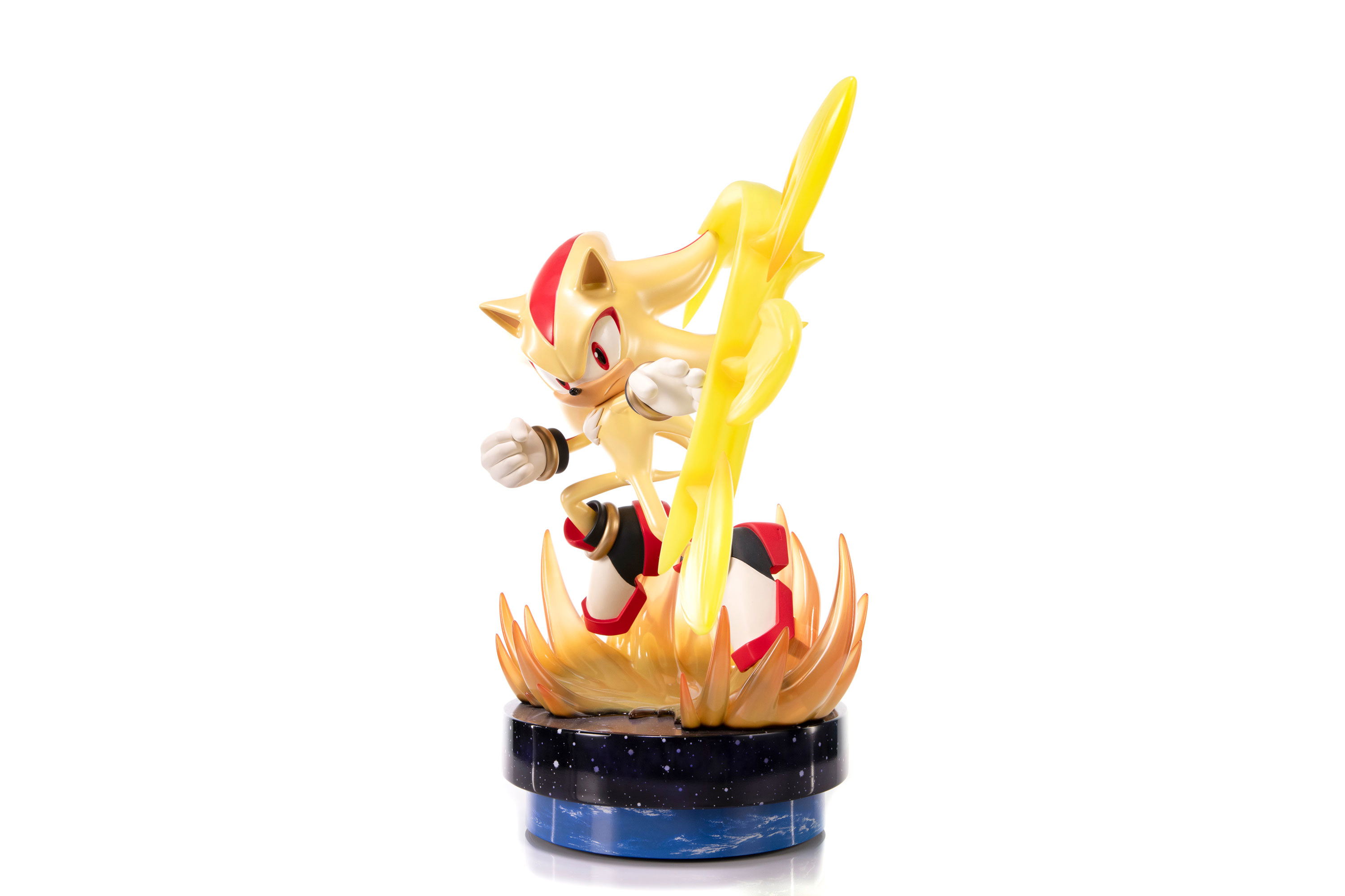 Sonic the Hedgehog Resin Painted Statue: Super Shadow [Standard Edition]