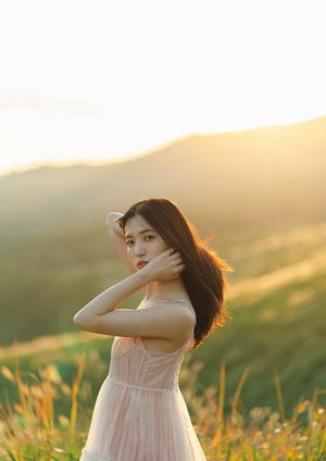 AKB48 Miu Shitao First Photobook: My Own