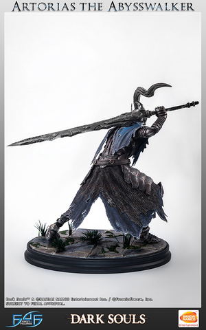 Dark Souls Resin Statue: Artorias the Abysswalker [Standard Edition]