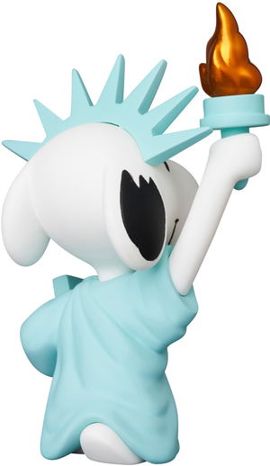 Ultra Detail Figure No. 823 Peanuts Series 17: Statue of Liberty Snoopy