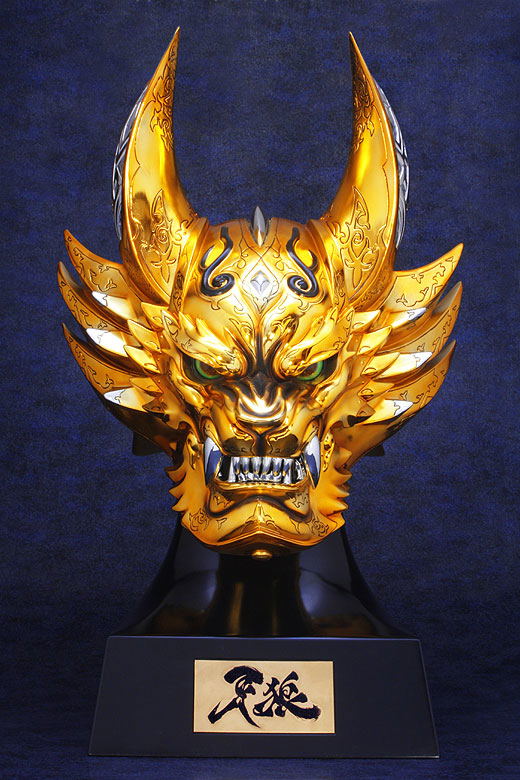 Garo 1/1 Scale Pre-Painted Figure: Gold Knight Garo Head Model