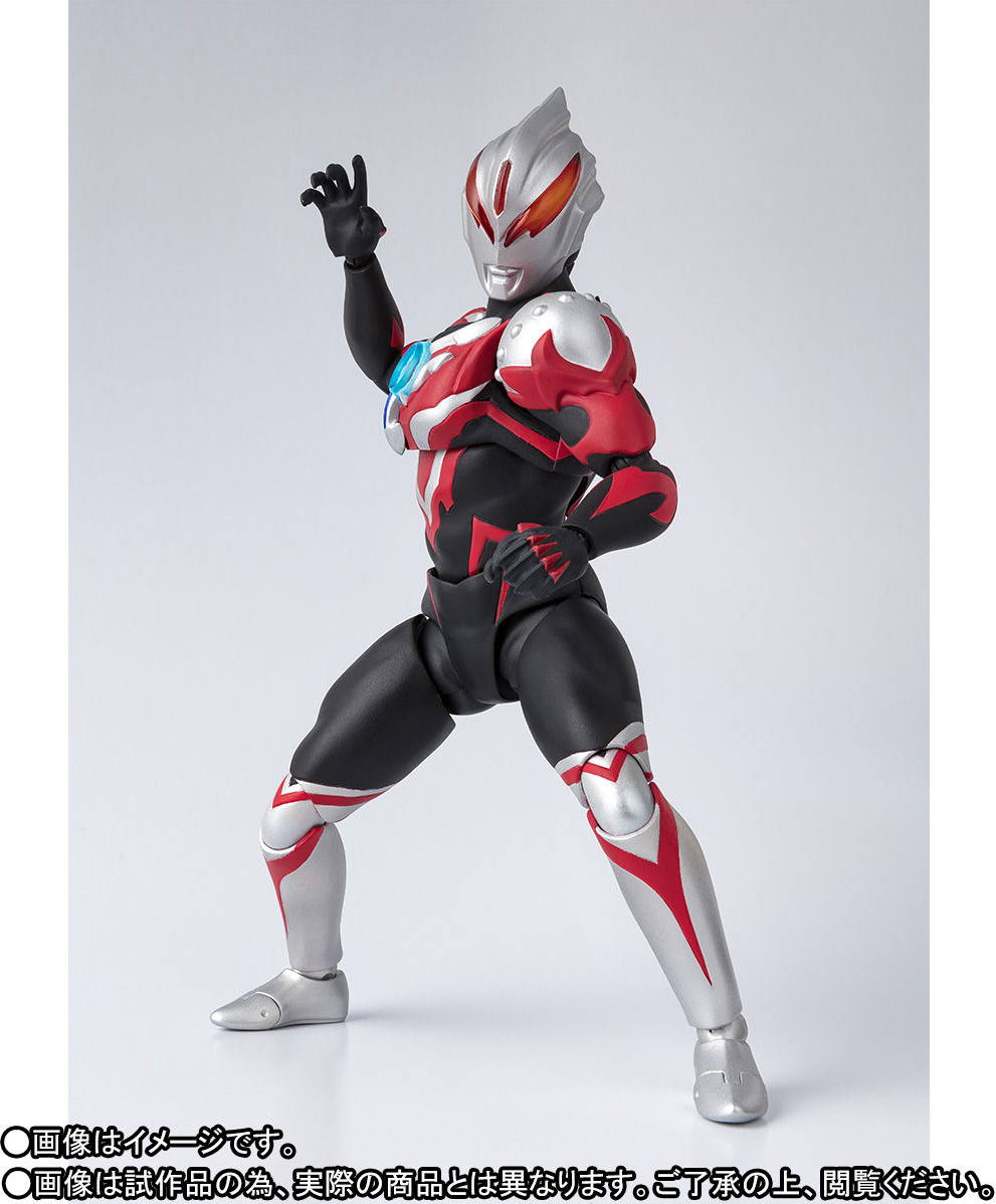 S.H.Figuarts Ultraman Orb: Ultraman Orb Thunder Breaster