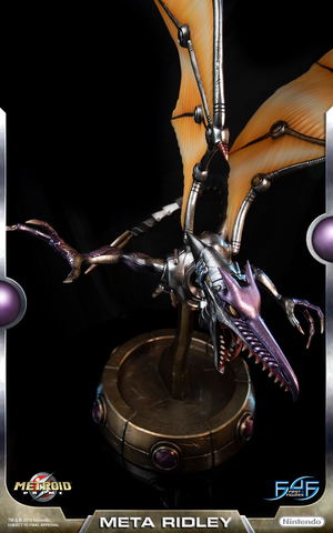 Metroid Prime Resin Statue: Meta Ridley [Standard Edition]