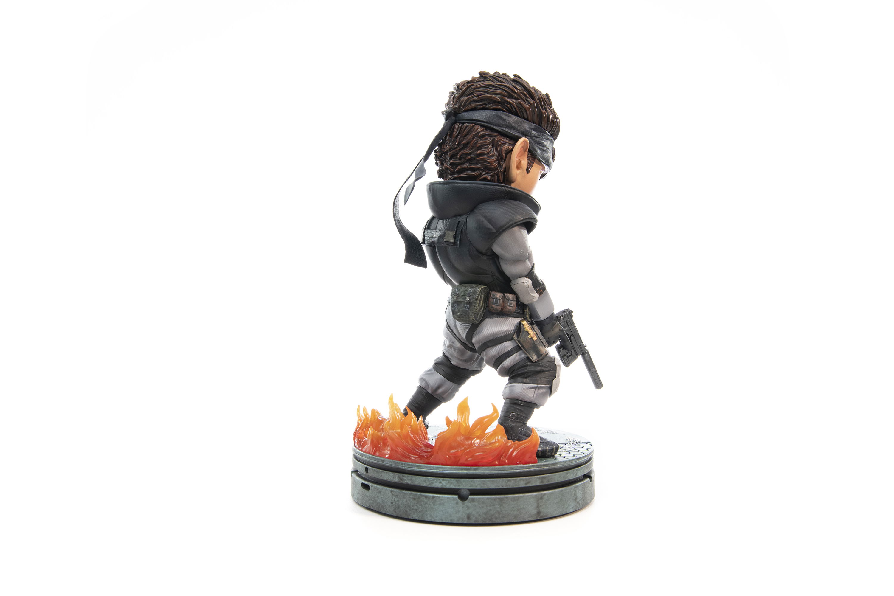 Metal Gear Solid PVC Painted Statue: Solid Snake Standard Edition ...